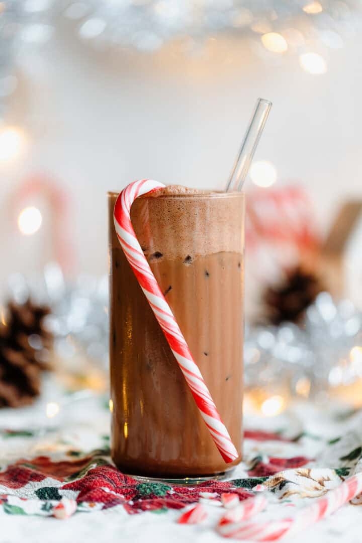 Iced Peppermint Mocha - The Healthful Ideas