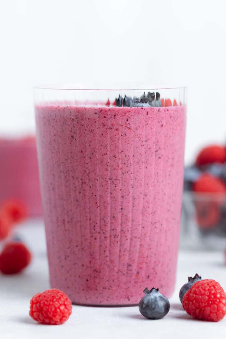 Raspberry Blueberry Smoothie - The Healthful Ideas
