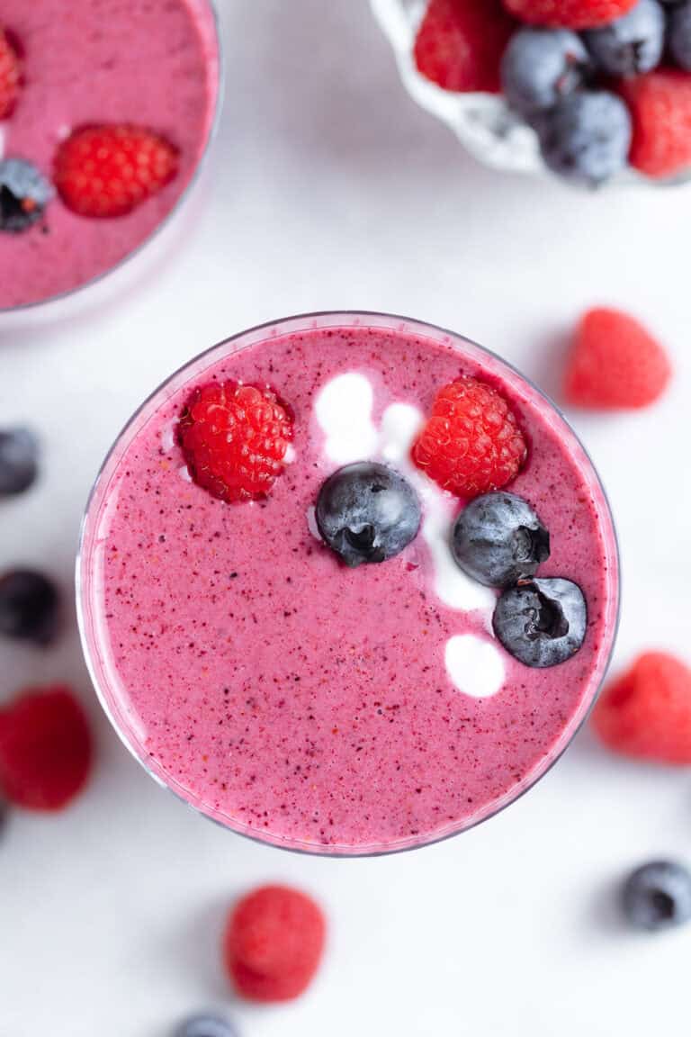 Raspberry Blueberry Smoothie - The Healthful Ideas