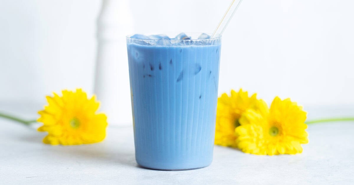 Blue Butterfly Pea Flower Latte - The Healthful Ideas