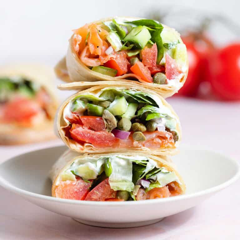 Smoked Salmon Wrap - The Healthful Ideas