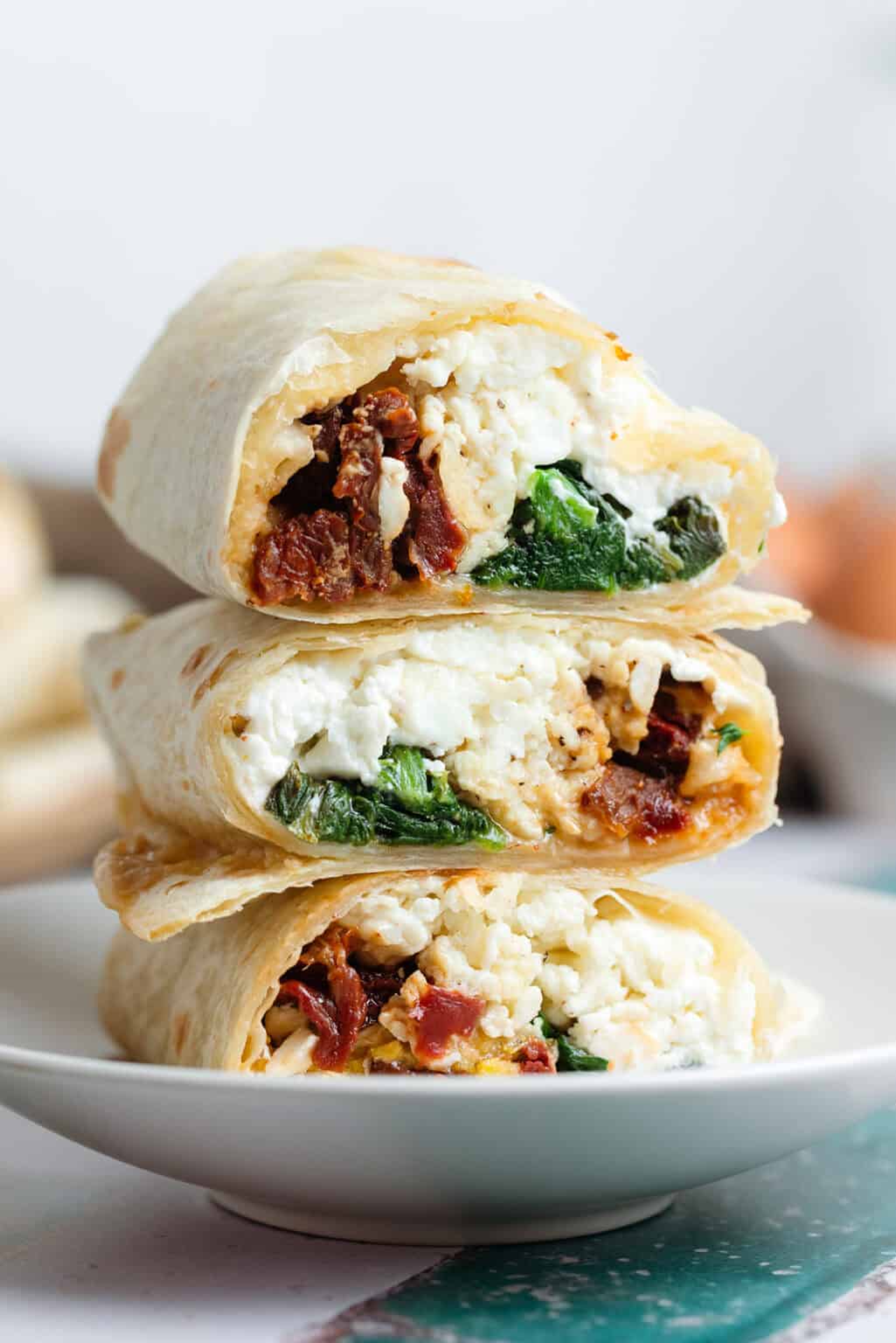 Spinach Feta Egg White Wrap - The Healthful Ideas