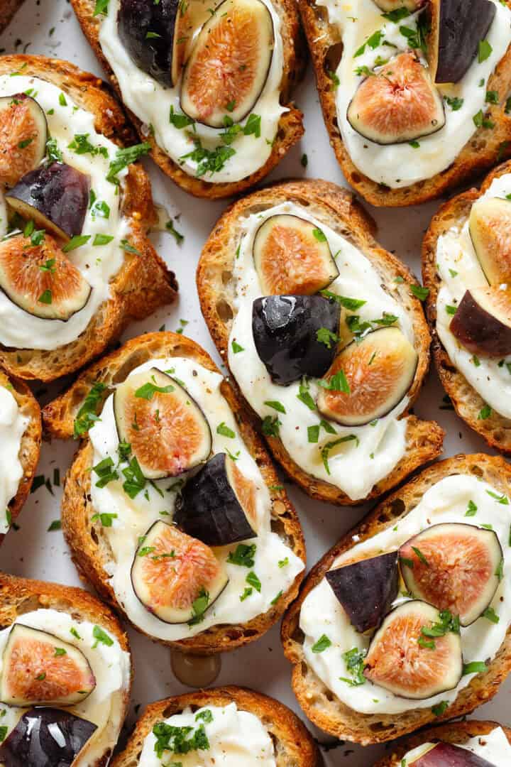 Whipped Ricotta Crostini with Figs - The Healthful Ideas